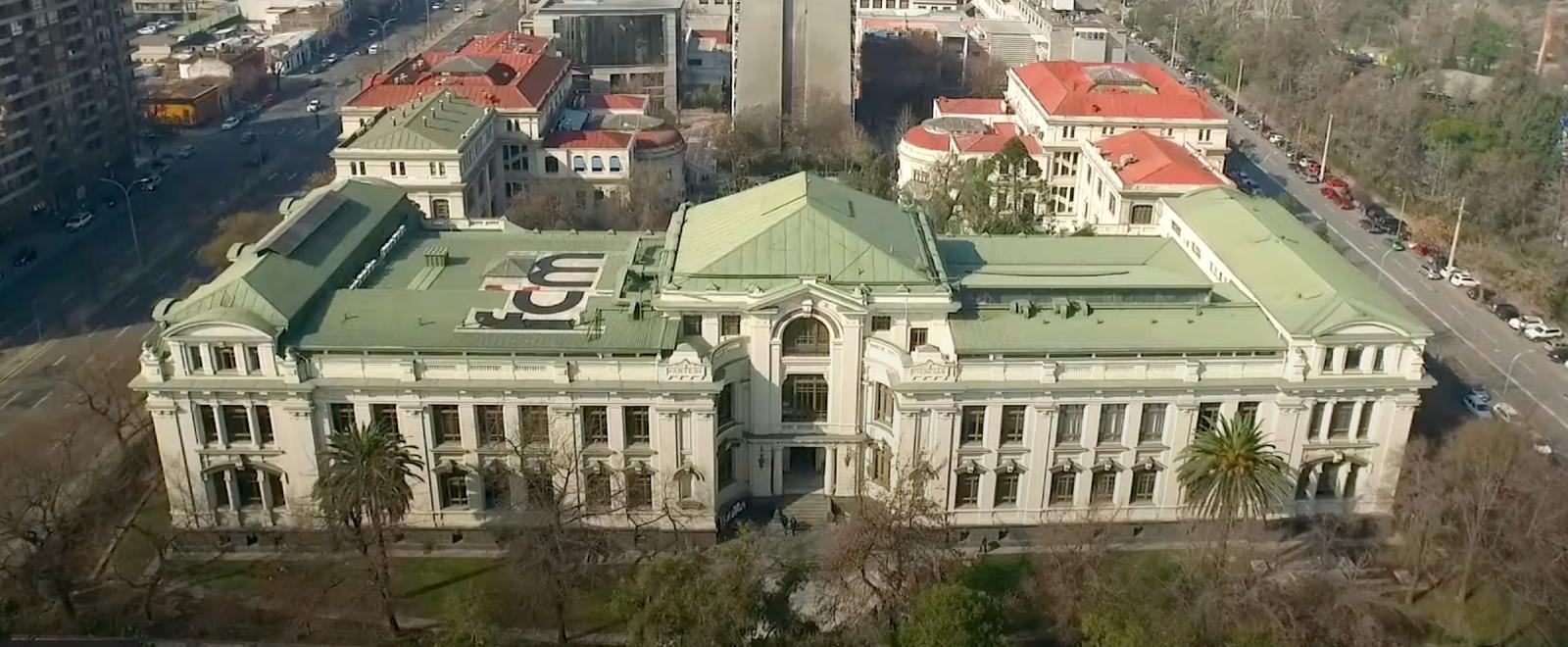 Exestudiantes de la FCFM se incorporan como docentes en cursos de ...