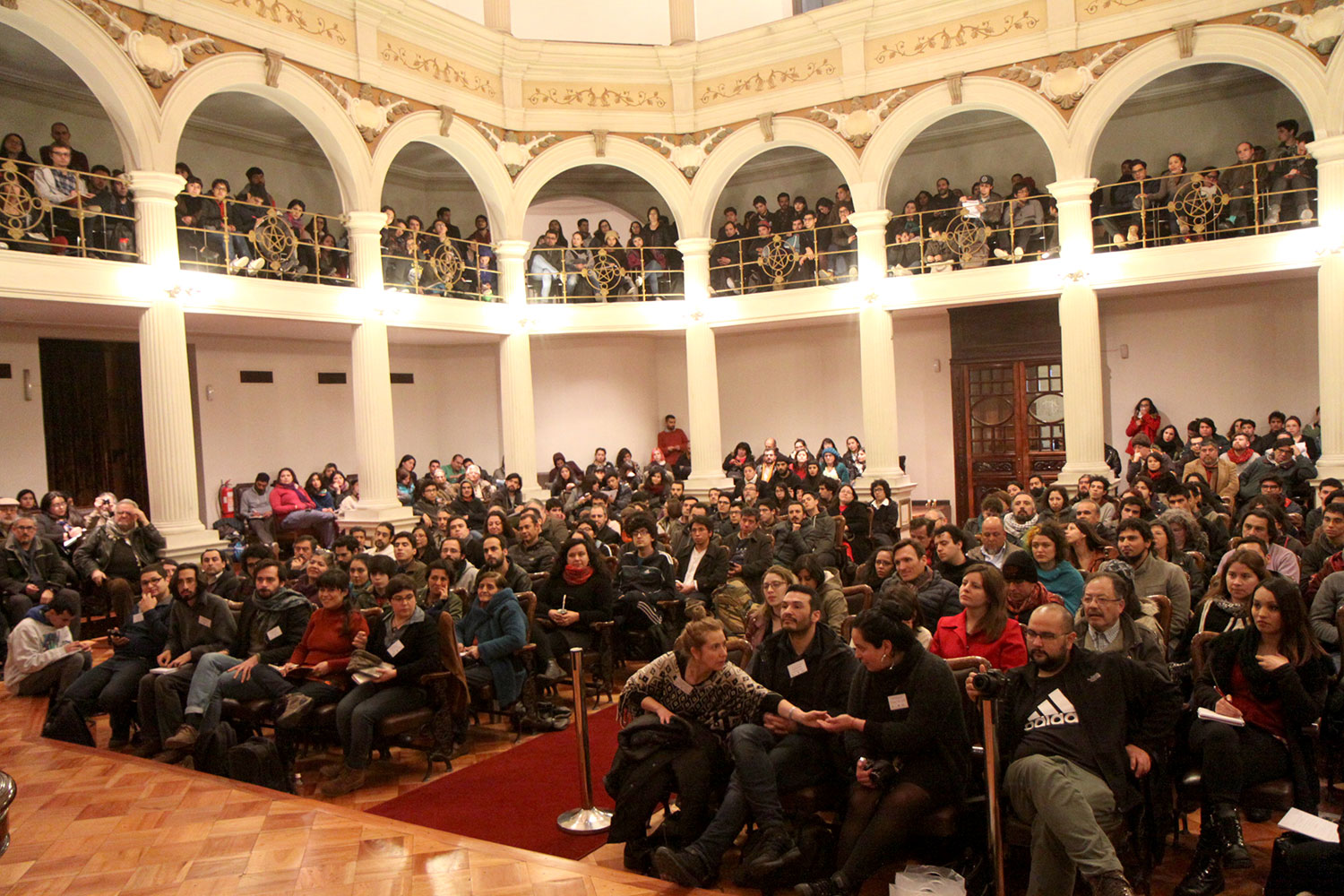 Casa Central de la U. de Chile será escenario de programa de debate de la BBC - Universidad de Chile